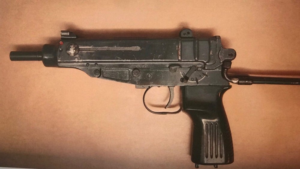 20 åring Friades För Grovt Vapenbrott Döms Av Hovrätten